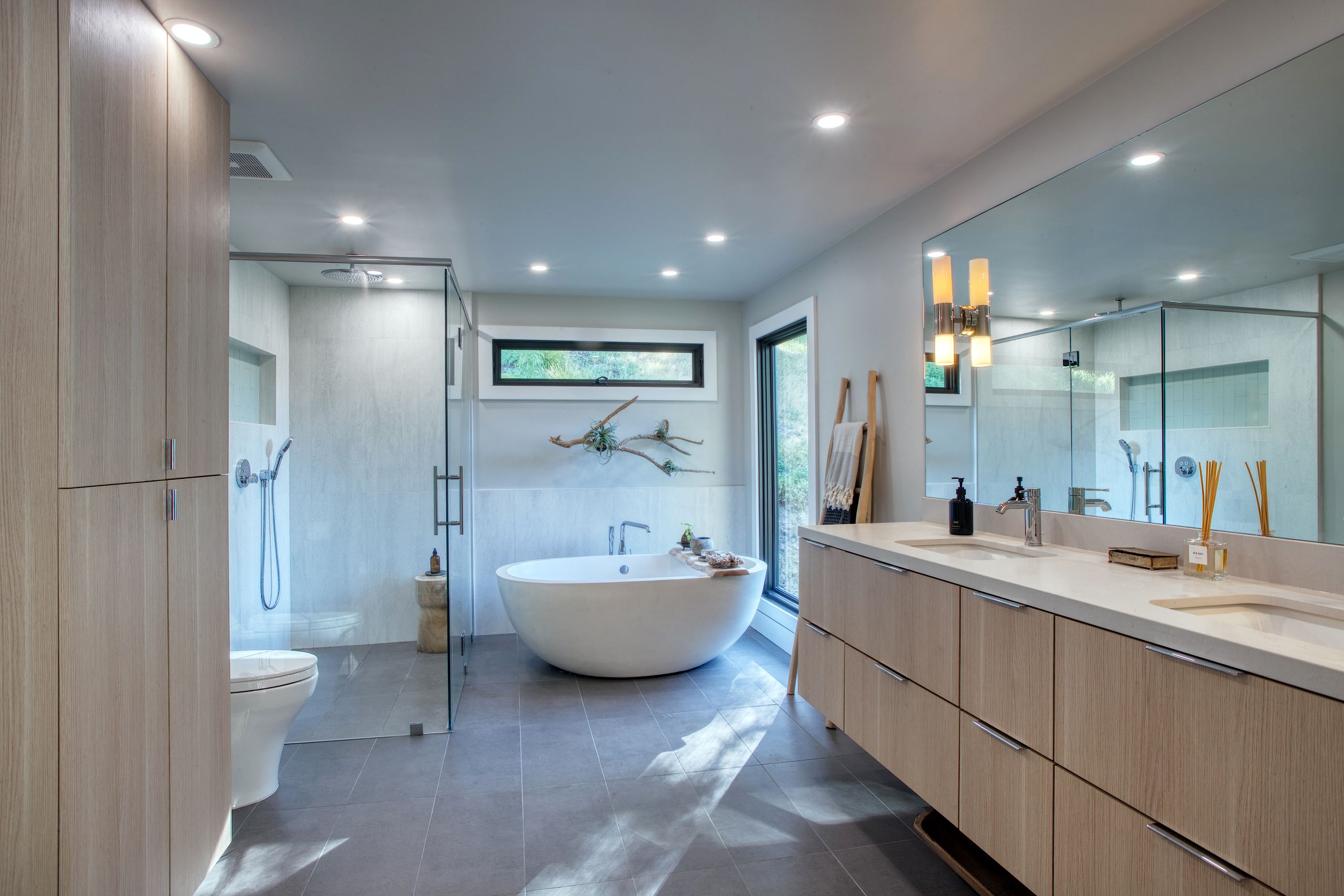 Enhance Your Bathroom with Custom Floating Vanities - Design Showcase ...